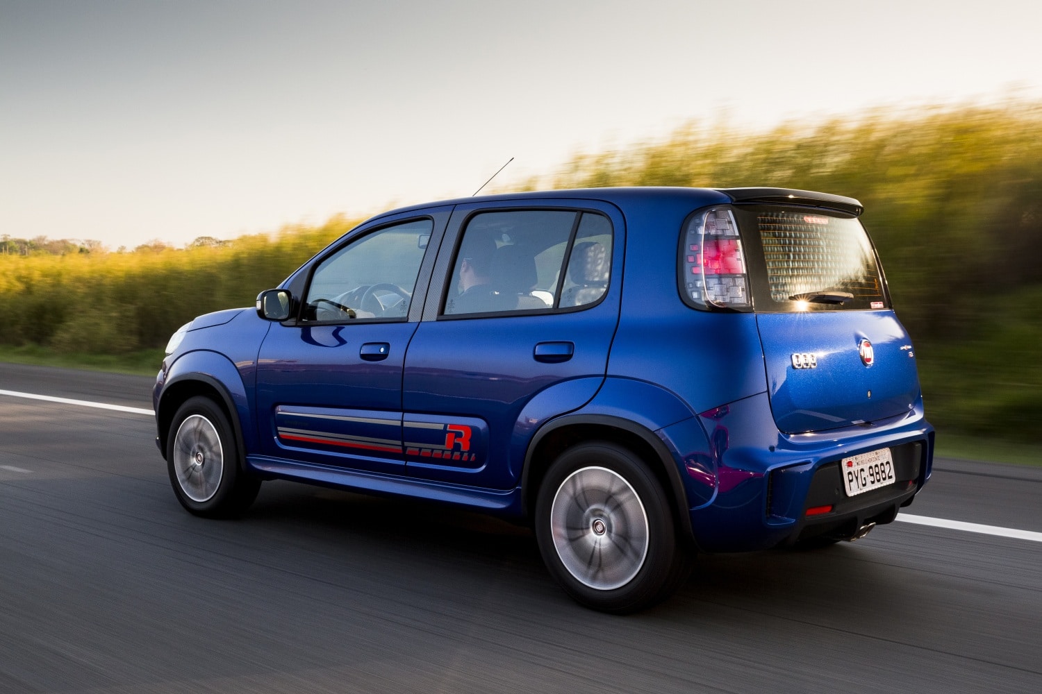 El Fiat Uno Sporting llega a Colombia