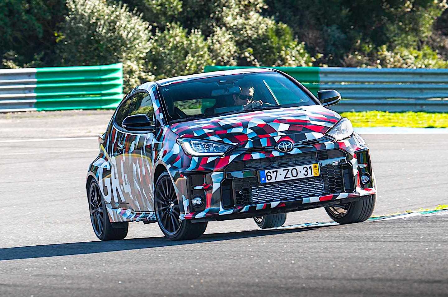 El Toyota Yaris GR-4 estará animado por un tricilíndrico 1.6 de 250 CV