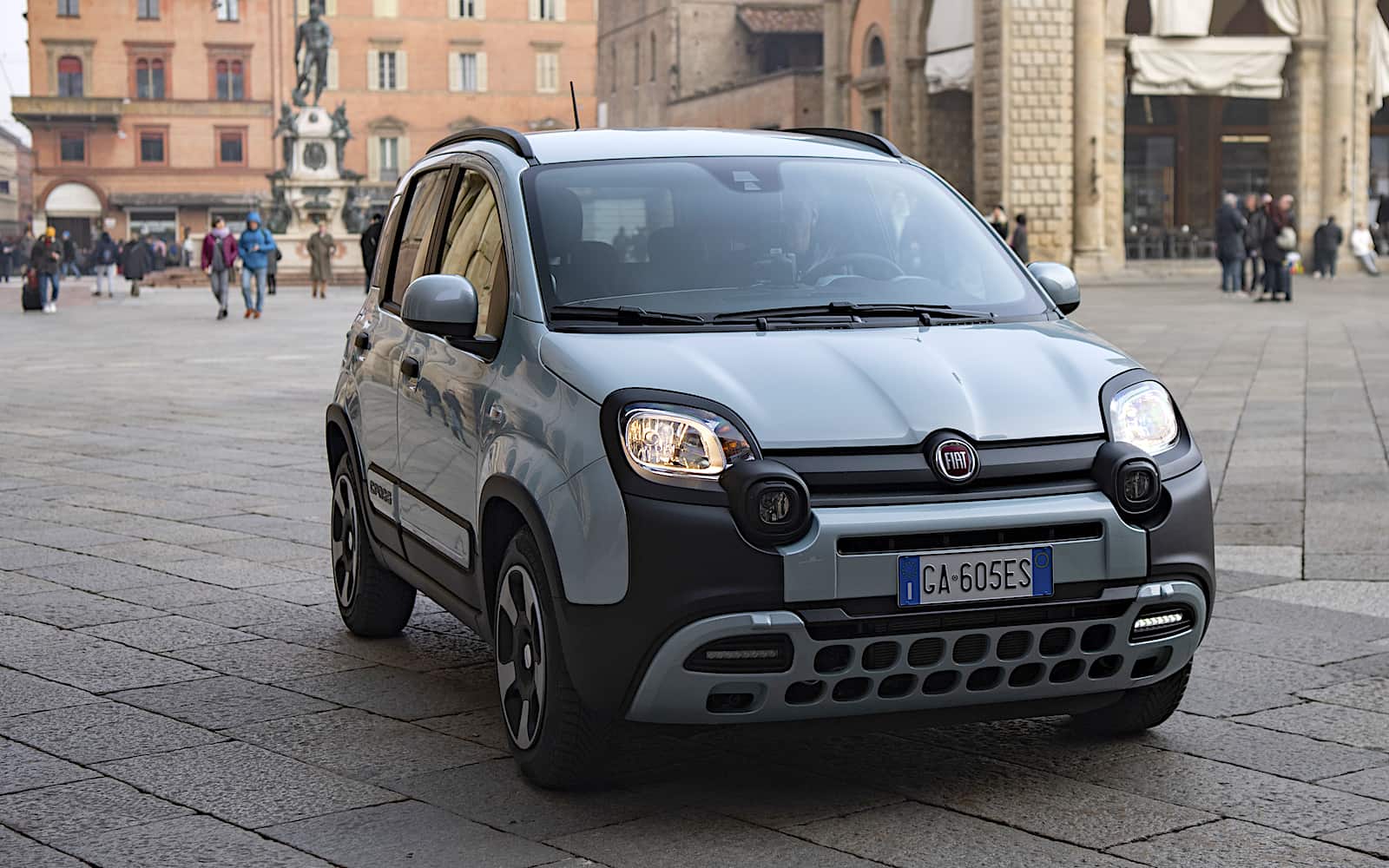 Fiat Panda Hybrid en España: precios, equipamiento y versiones