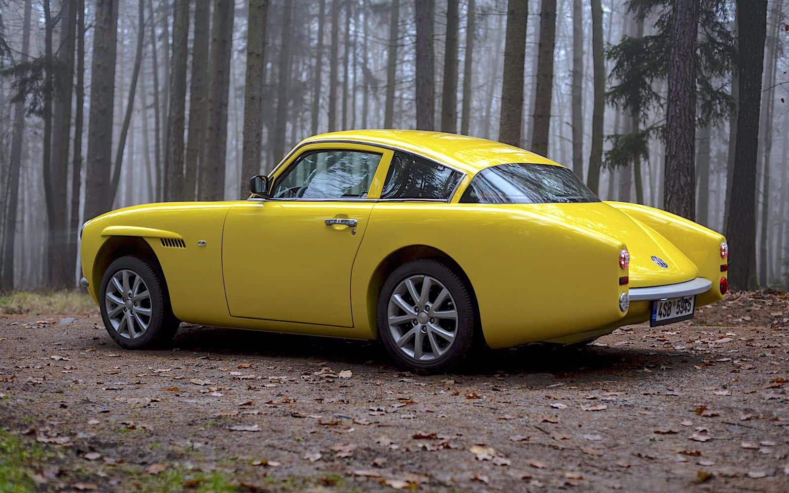 Luka EV, el coche eléctrico de apariencia retro de origen checo estrena ...