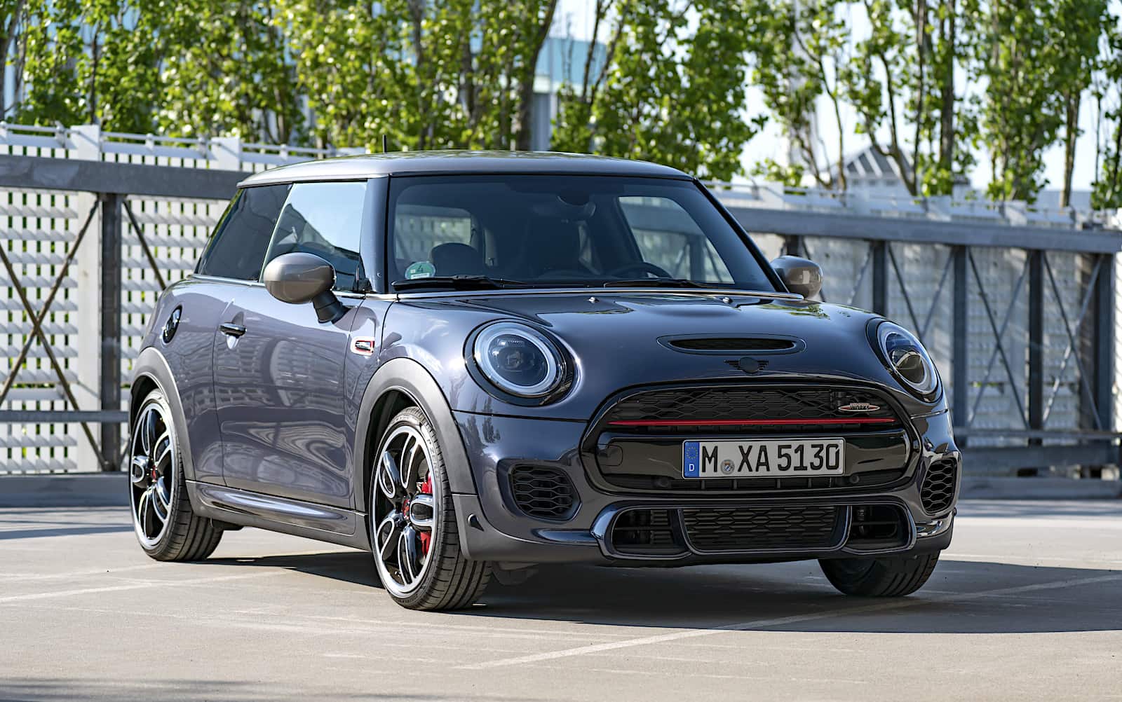 El MINI John Cooper Works recibe el Pack GP para una imagen más deportiva